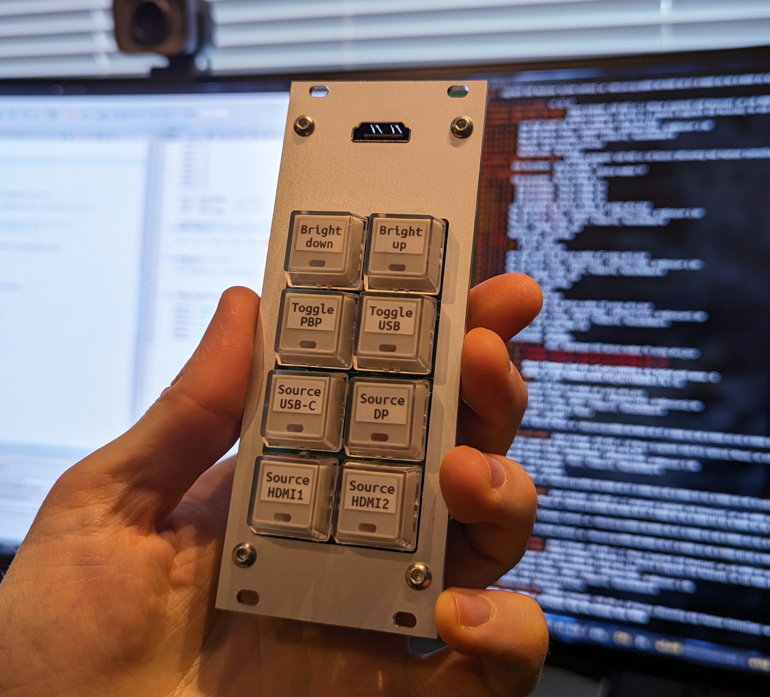 skagmo.com - HDMI DDC keypad for simple control of Dell monitor